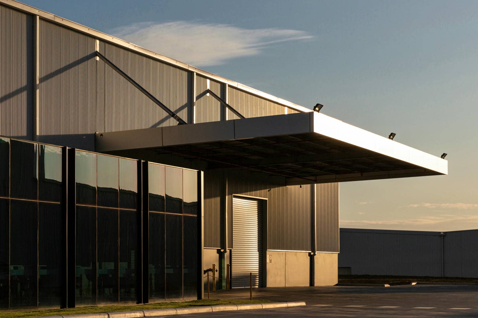 Top Metal Warehouses for Efficient Storage Solutions - Metal Building ...